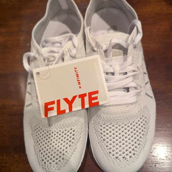 NFINITY | Shoes | New Nfinity Flyte White Athletic Shoes 65 | Poshmark